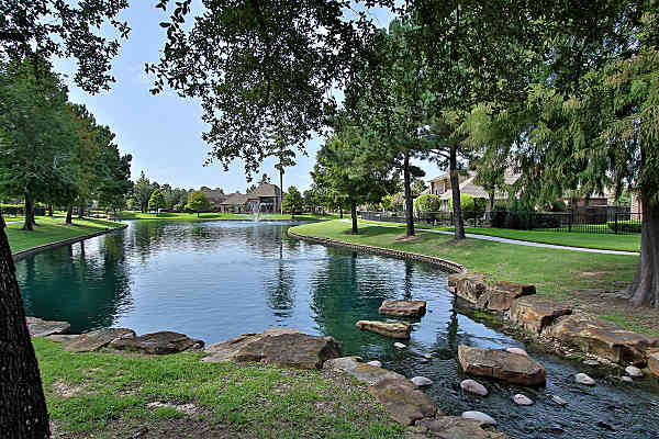 2615 Streeter Ln Spring TX 77388